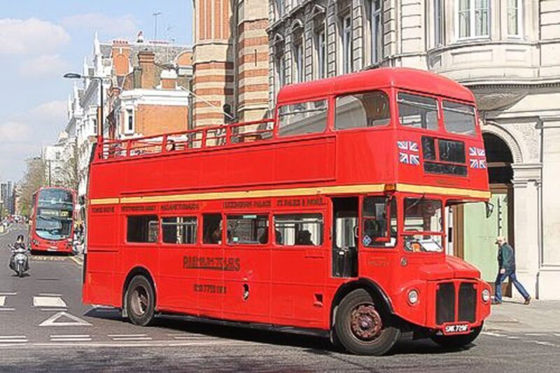 London Vintage Bus Tour and Cream Tea at Harrods - FAQ