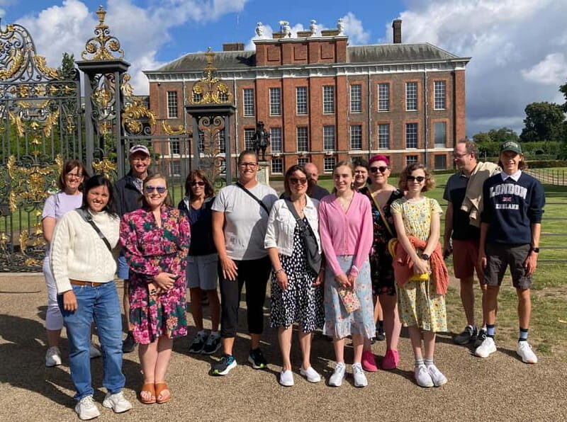 London: VIP Kensington Palace Gardens Tour & Royal High Tea - FAQ