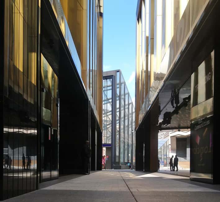 London: West End Photography Walking Tour with Guide - Discovering the West End’s Hidden Corners