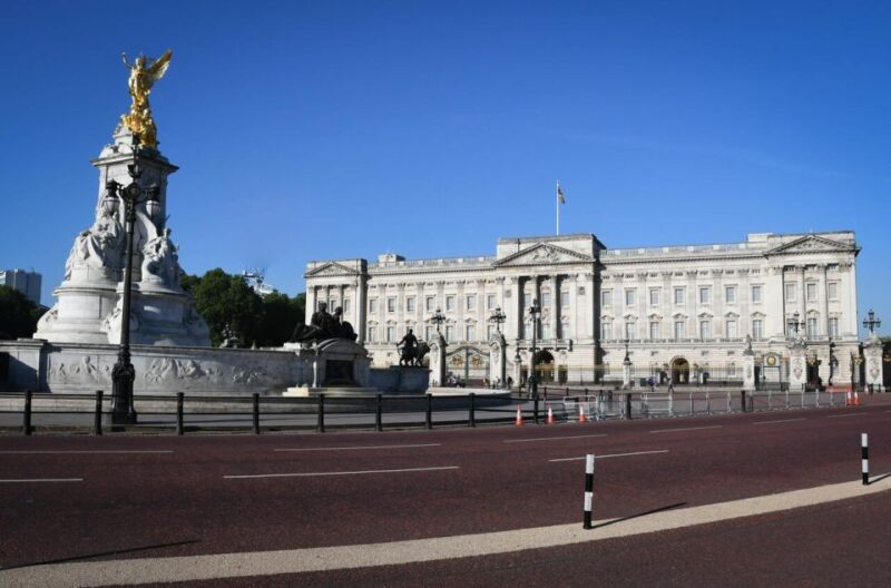 London: Westminster Private Walking Tour & Tower of London - Key Points