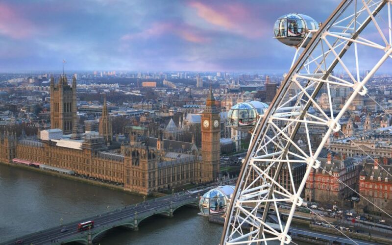 London: Westminster Tour and Churchill War Rooms Visit - The Atmosphere and Participant Experience