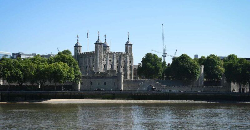 London: Westminster Walking Tour & The Tower of London Entry - FAQs