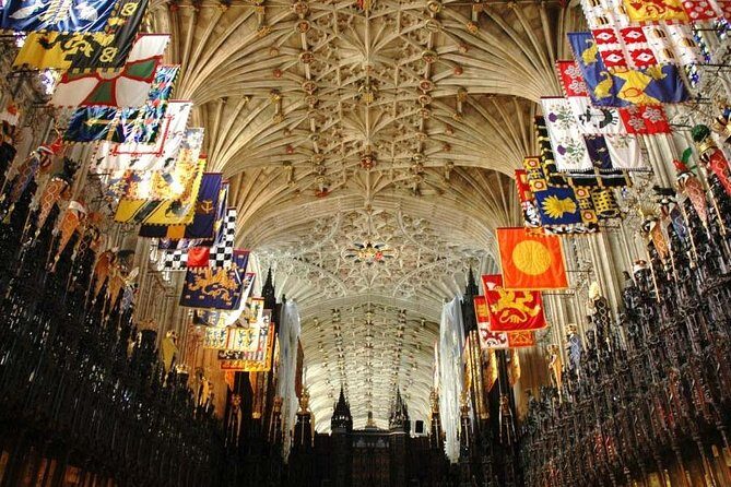 London, Windsor Castle, Hampton Court Palace with Free Snack Pack - Frequently Asked Questions