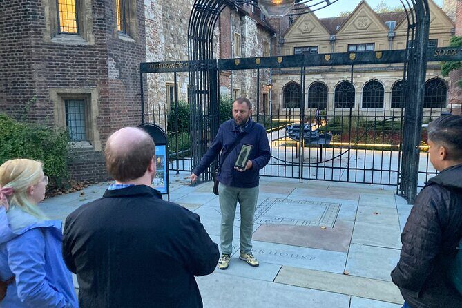 London's Ghosts & Gruesome Past Nighttime Walking Tour - Introduction: Uncovering Londons Dark Corners