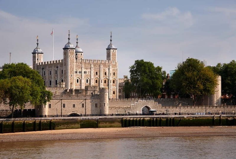 Londons Ultimate Routemaster Bus Tour with Live Guide - Key Points