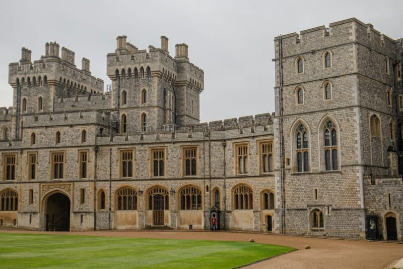 London:Windsor Castle, Stonehenge & Bath Day Trip with Local - The Sum Up