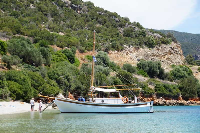 Longos Town: Trizónia Island Boat Cruise with Food & Drinks - FAQs