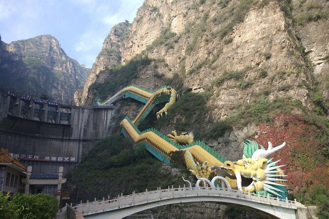 Longqingxia Gorge Cruise and Guyaju Cave Dwellings Private Day Tour - Authentic Feedback from Travelers