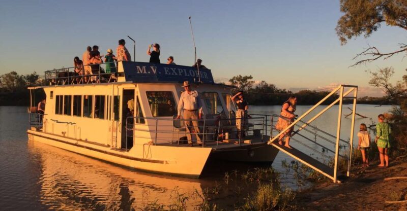 Longreach: Drover's Sunset Cruise & Outback Dinner & Show - Who Would Enjoy This Tour