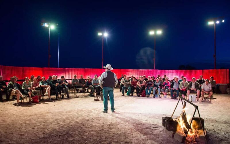 Longreach: Sunset Paddlewheeler Cruise, Show and Dinner - Authenticity and Atmosphere