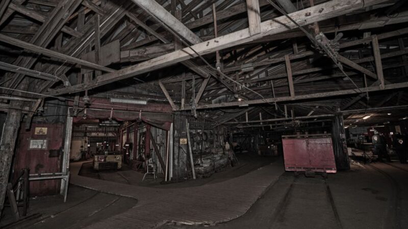 Longyearbyen: Historic Coal Mine Tour at Gruve 3 - Practical Details and Tips