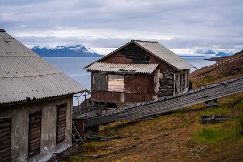 Longyearbyen: Private Guided Walking Tour - An In-Depth Look at the Longyearbyen Guided Walk