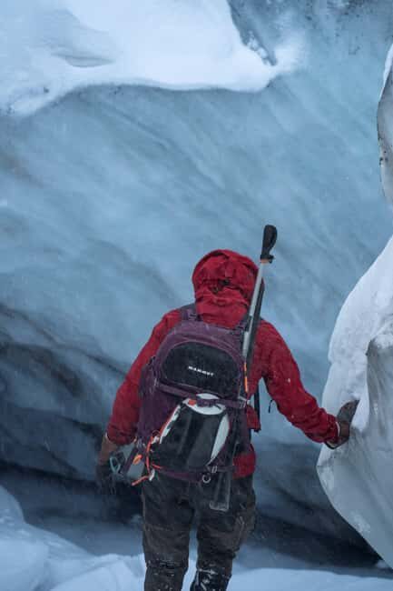 Longyearbyen: Snowshoeing Adventure to Svalbard Glacier - Exploring the Arctic on Snowshoes