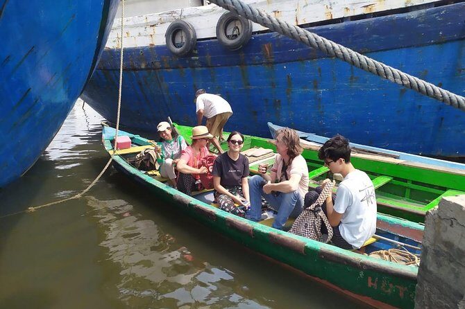 Look at Jakarta Local Experience Tour With Boating - The Sum Up
