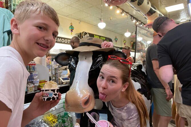 Looney Lampasas Scavenger Hunt - The Experience in Detail