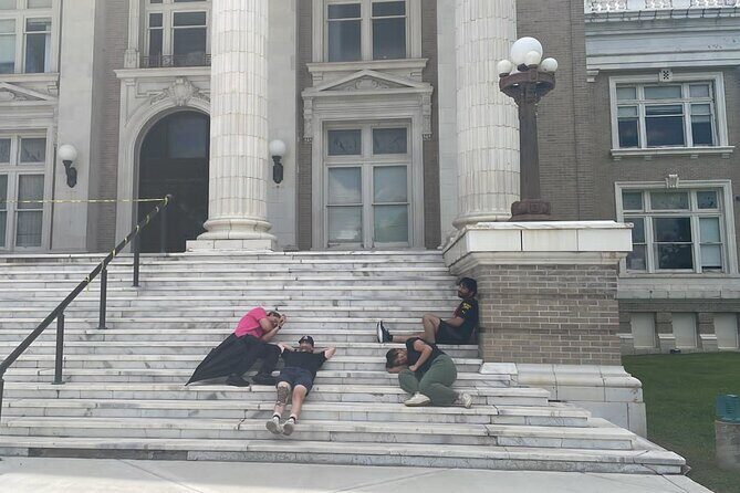 Looney Long Branch Scavenger Hunt - FAQs