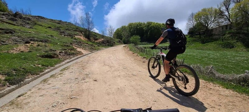 Lorica: e-bike rental - Key Points