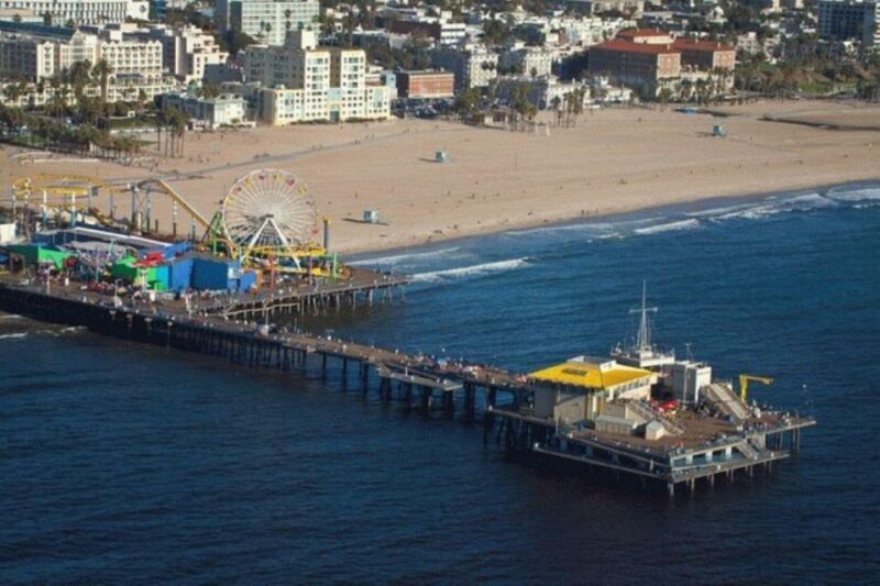Los Angeles: 30 Minutes Helicopter Tour of the Coastline - An Overview of the Experience
