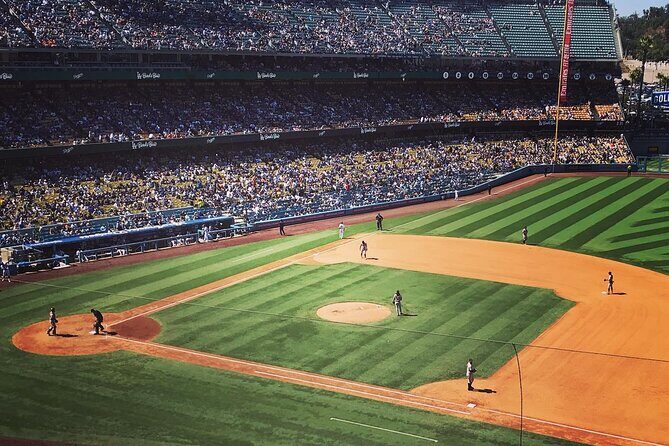 Los Angeles Dodgers Game with Japanese Speaking Concierge - An In-Depth Look at the Tour Experience