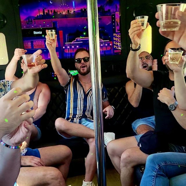 Los Angeles - Gay Sightseeing Booze Bus Tour - An Introduction to the Los Angeles Gay Sightseeing Booze Bus Tour