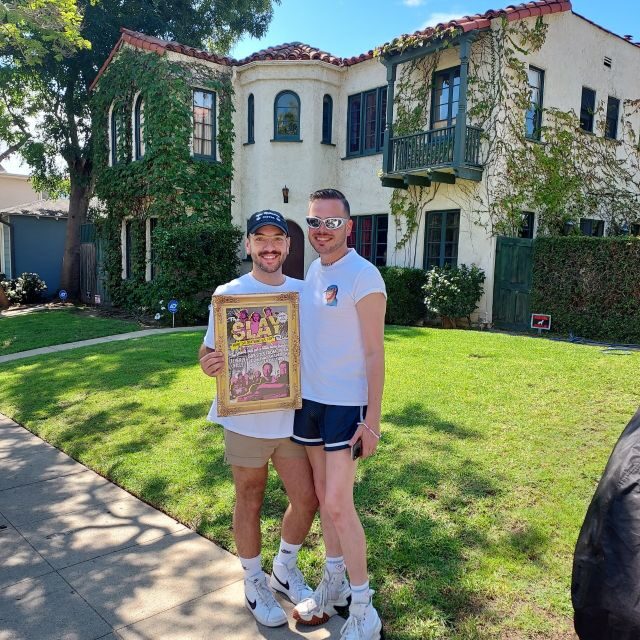 Los Angeles - Gay Sightseeing Booze Bus Tour - Transportation, Timing, and Group Dynamics