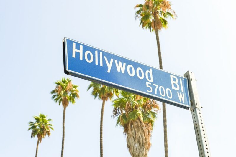 Los Angeles: Hollywood & Celebrity Homes Open-Air Bus Tour - A Detailed Look at the Tour Experience