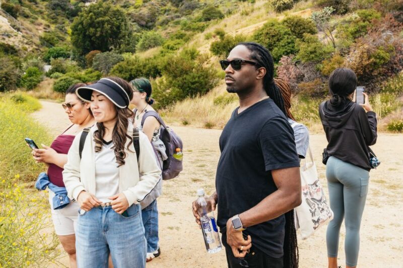 Los Angeles: Hollywood Sign Walking and Pictures Tour - An Immersive Experience in Hollywoods Heart