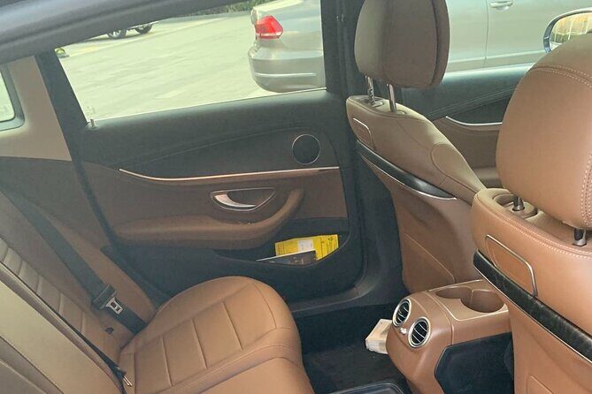 Los Angeles International LAX Airport Chauffeur Service, pick up. - The Value for Money