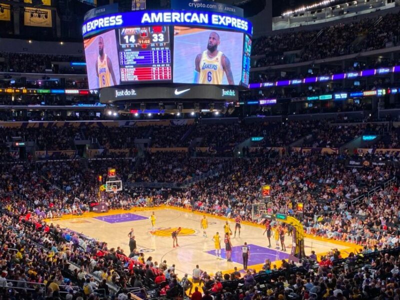 Los Angeles: Los Angeles Lakers Basketball Game Ticket - The Practical Side: Pricing and Value