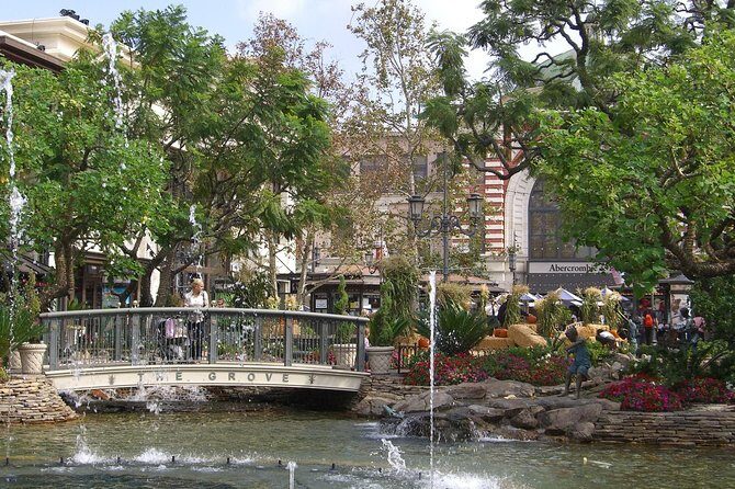 Los Angeles Luxury Private Tour For Up To 7 Passengers - Who Should Consider This Tour?