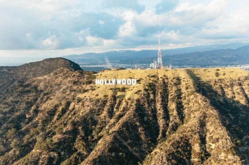 Los Angeles: Private 1-Hour Sightseeing Helicopter Tour - An Aerial Adventure for All the Senses