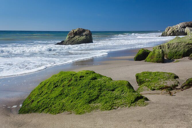 Los Angeles Private Mulholland Drive Scenic and Santa Monica Tour - Key Points