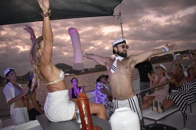Los Cabos Catamaran: Iconic Sunset Cruise with Drinks & DJ - Is It Worth the Price?