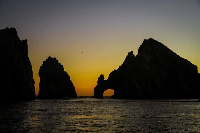 Los Cabos Private Catamaran Sunset Cruise with Snacks & Open Bar - Food, Drinks, and Ambiance