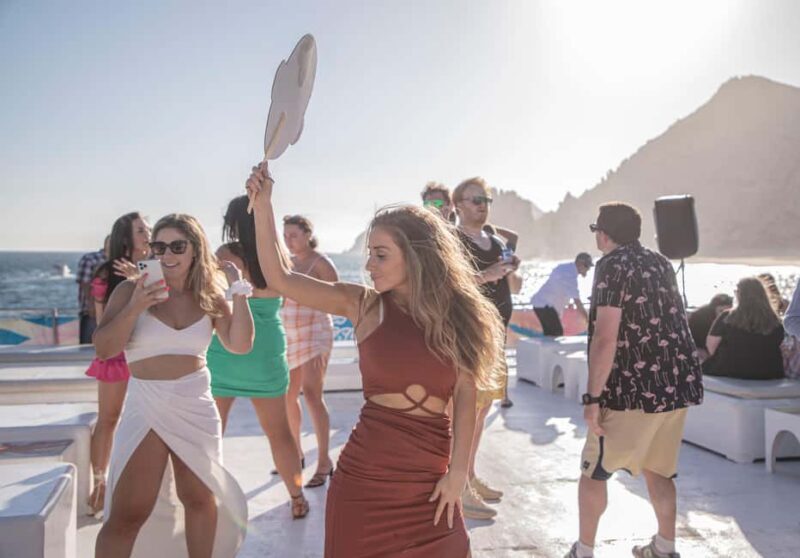 Los Cabos: Sunset Fajitas Dinner Cruise on Cabo Escape - Who is This Cruise Best For?
