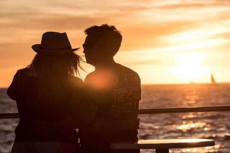 Los Cabos: Tacos & Tequila Tasting Sailboat Tour - Sunset and Stunning Scenery