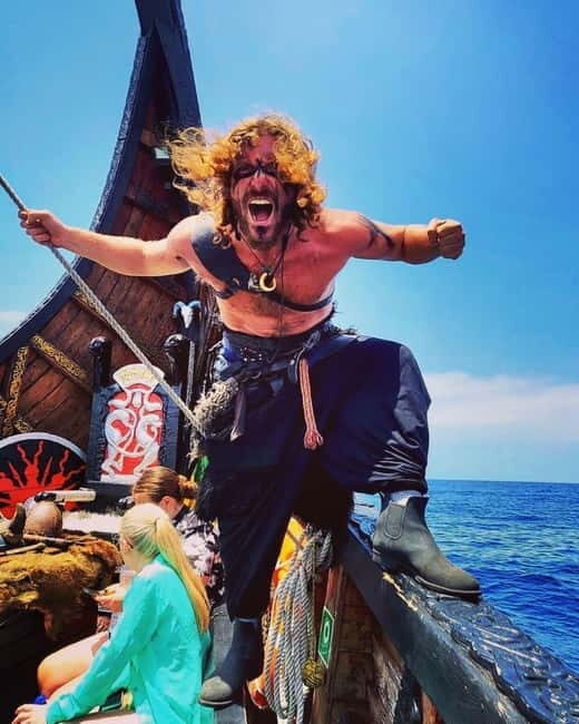 Los Cristianos: Whale Watching Cruise w/Swim Stop & Drinks - Key Points