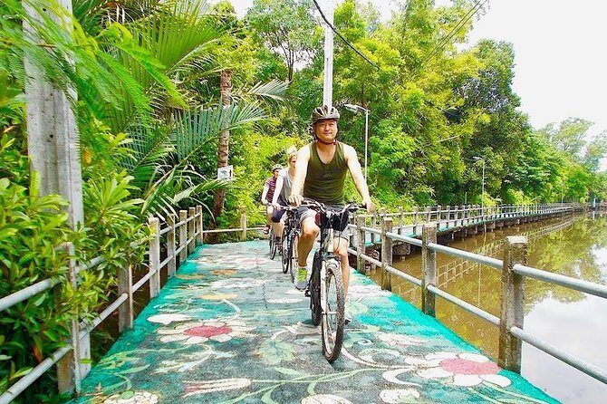 Lost in Bangkok : Green Lung Jungle Bicycle Ride with Lunch - Key Points