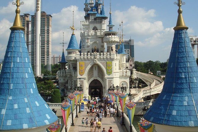 Lotte World Package Deal - A Closer Look at the Tour Itinerary