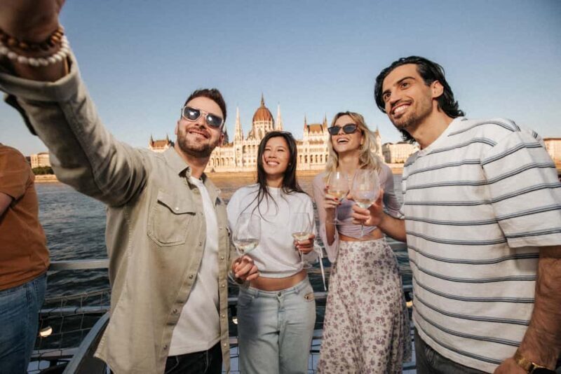 Lotus x Sparty boat with Unlimited Drinks and live DJ - Key Points