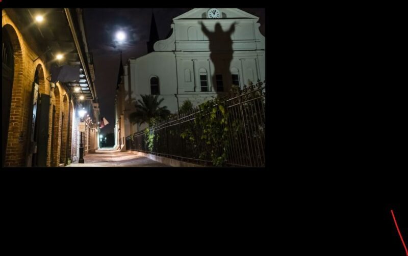 Louisiana: Adults-Only Small-Group Ghost & Vampire Tour - An Authentic Spin on New Orleans Nightlife
