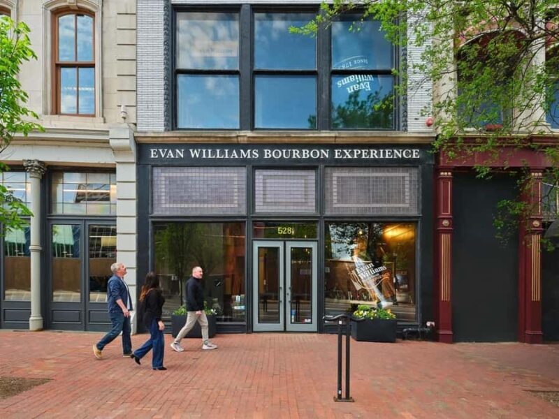 Louisville: Evan Williams Bourbon Experience Tour & Tasting - A Detailed Look at the Experience