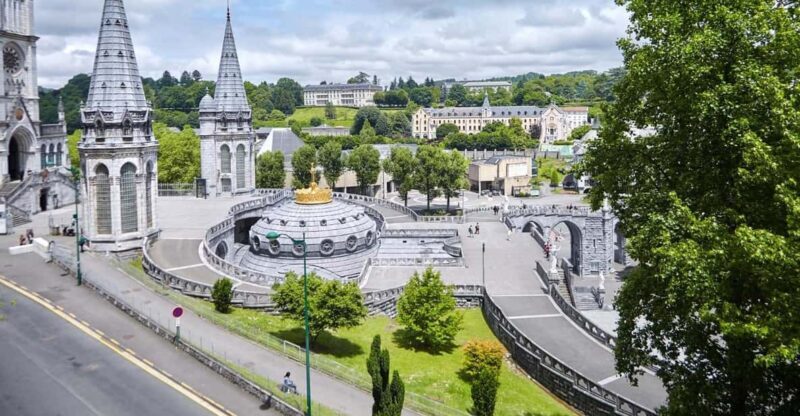 Lourdes: Capture the most Photogenic Spots with a Local - Practical Details and Value