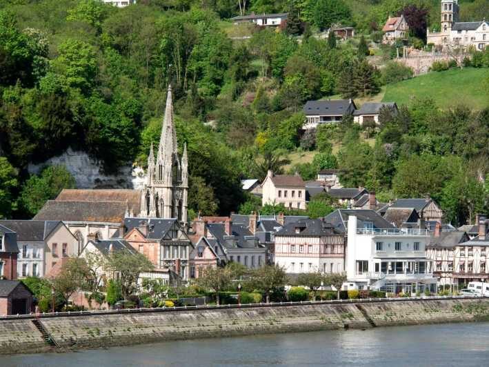 Lourdes: Express Walk with a Local in 60 minutes - A Practical Introduction to Lourdes