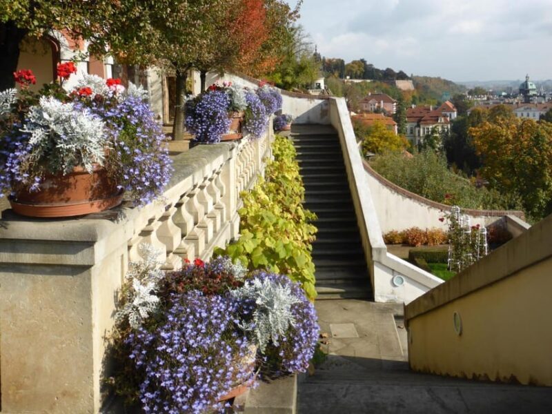 Lourdes: Express Walk with a Local in 60 minutes - Who Should Consider This Tour?