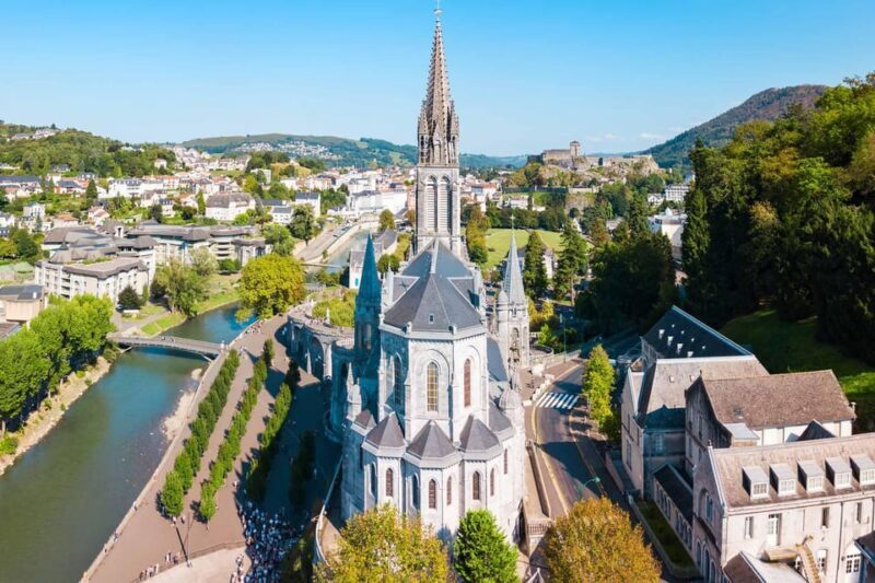 Lourdes: Full Day Private Guided Tour with Castle and Market - How the Experience is Rated and What Travelers Say