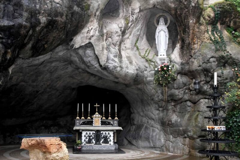 Lourdes: Full Day Private Walking Tour with Local Guide - A Detailed Look at the Lourdes Private Walking Tour