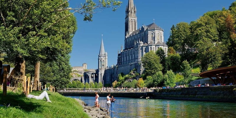 Lourdes: Guided Tour with Transport from Pamplona - Is the Price Worth It?