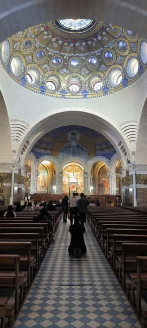 Lourdes: Guided Tour with Transport from Pamplona - Who Should Consider This Tour?