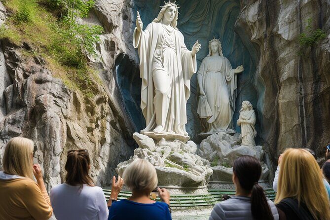 Lourdes, Guided Walking Tour in the Sanctuary - The Itinerary: A Closer Look